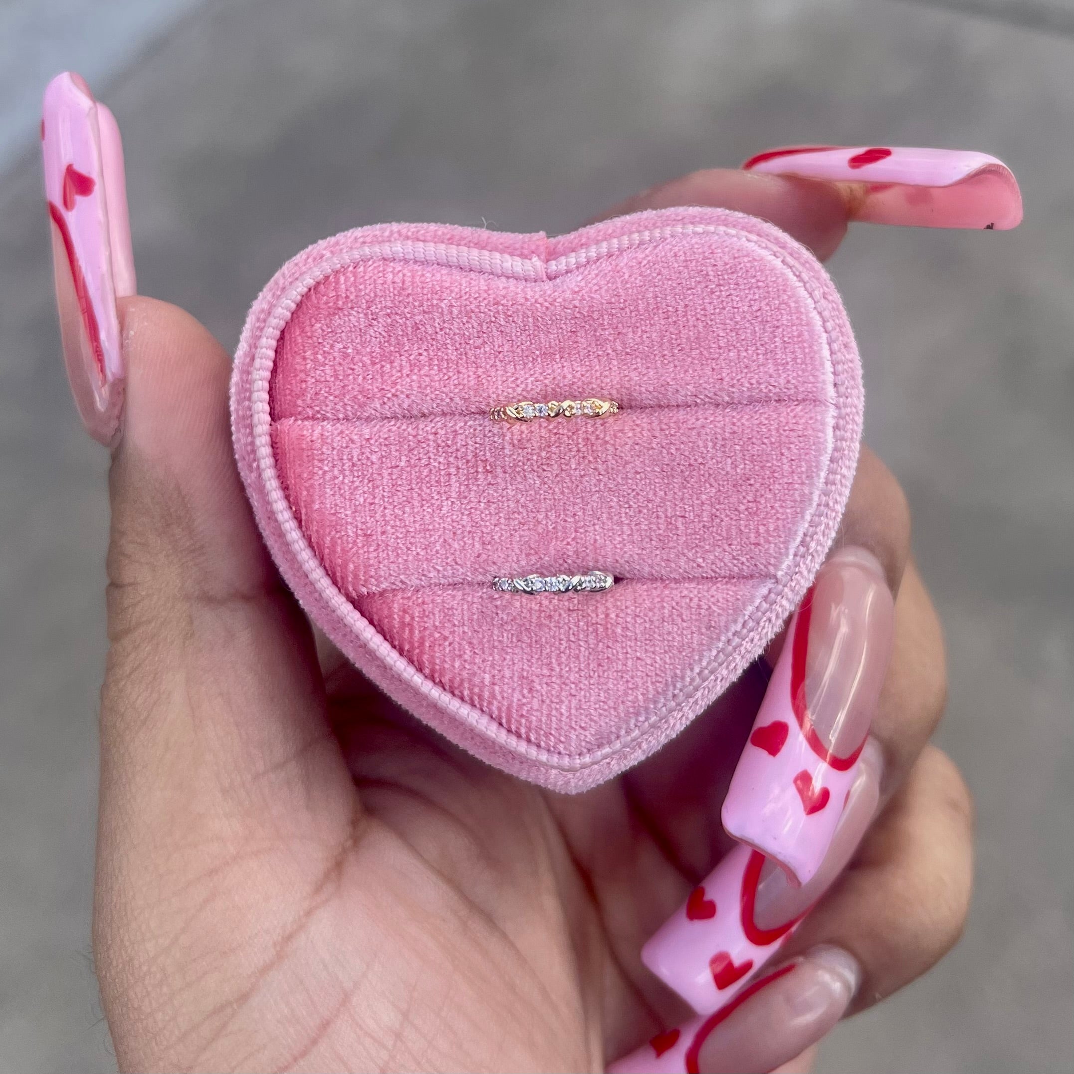 Criss Cross Nose Hoop – MISS BADDIE BOUTIQUE